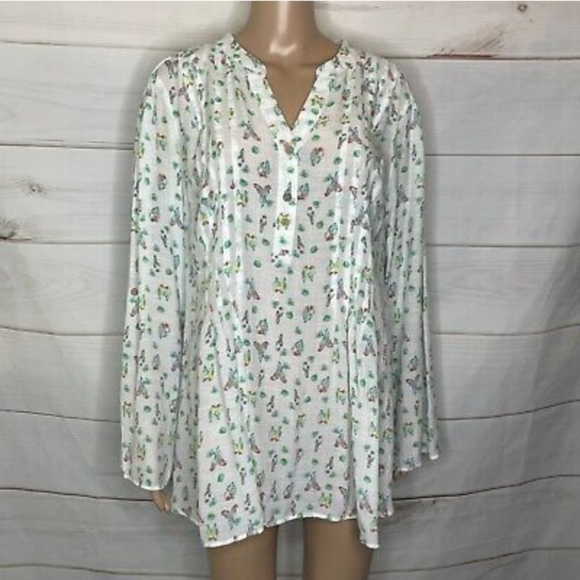 Zac & Rachel | Tops | Zac Rachel Parrot Print White Pleat Front Popover ...